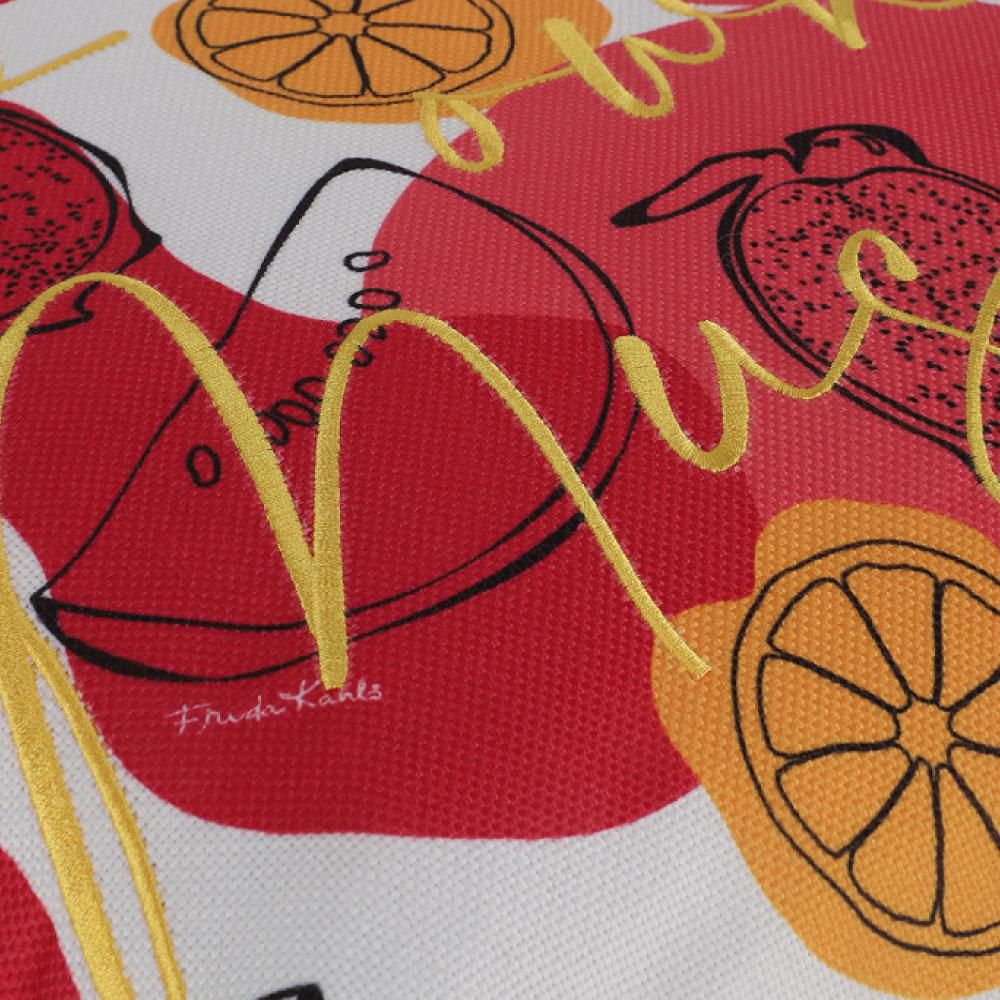 exito.com | Cojin Frida Kahlo blanco STILOTEX FKSL15