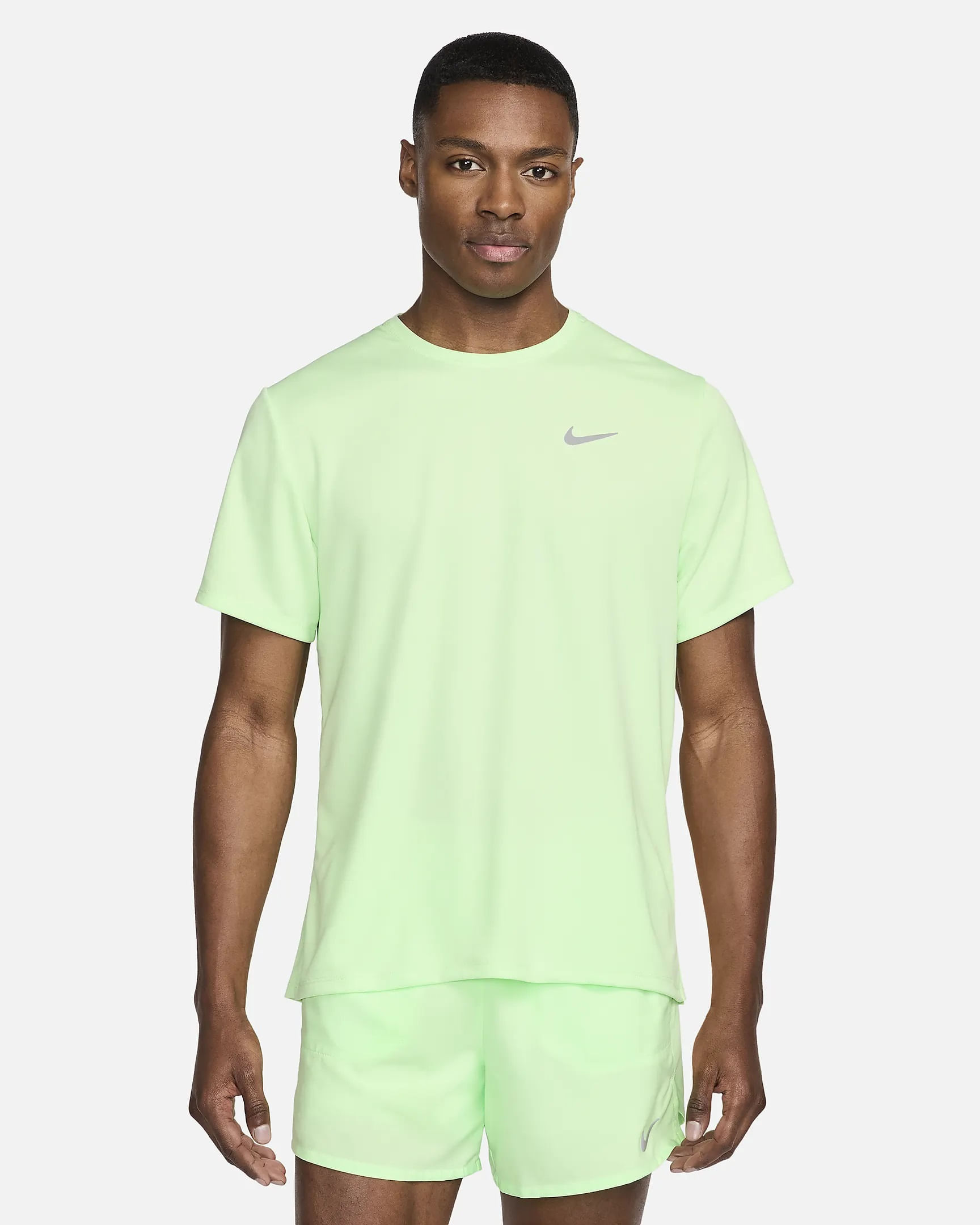 Camiseta Nike Miler DV9315-376 Verde